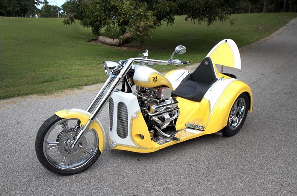 Four great motorcycle of the V8 Choppers ~ MegaMachine